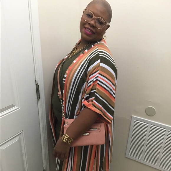 Teneka's Closet (@dtrfashion) | Poshmark